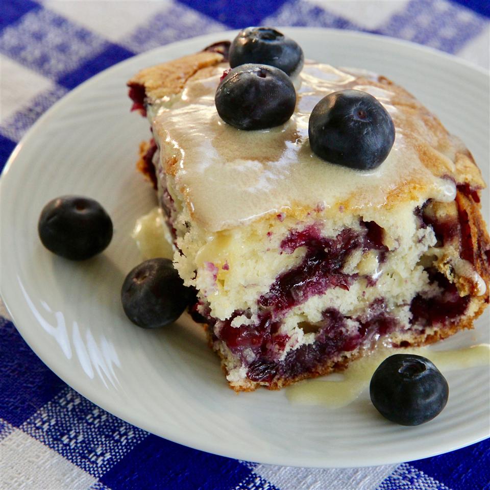 EASY BLUEBERRY PUDDING CAKE WITH HARD SAUCE - Skinny Daily Recipes