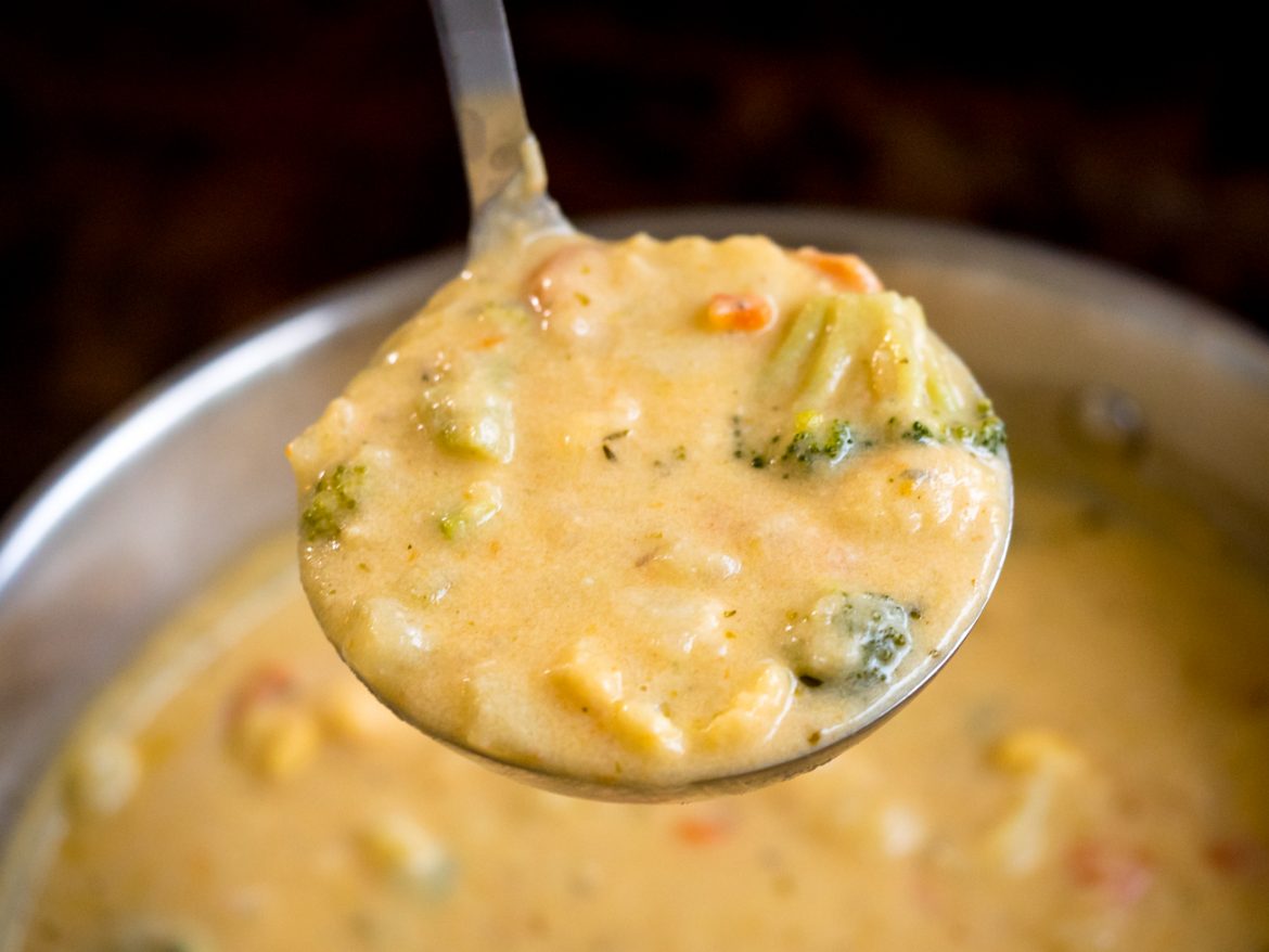 THICK AND CHEESY VEGETABLE CHOWDER - Skinny Daily Recipes