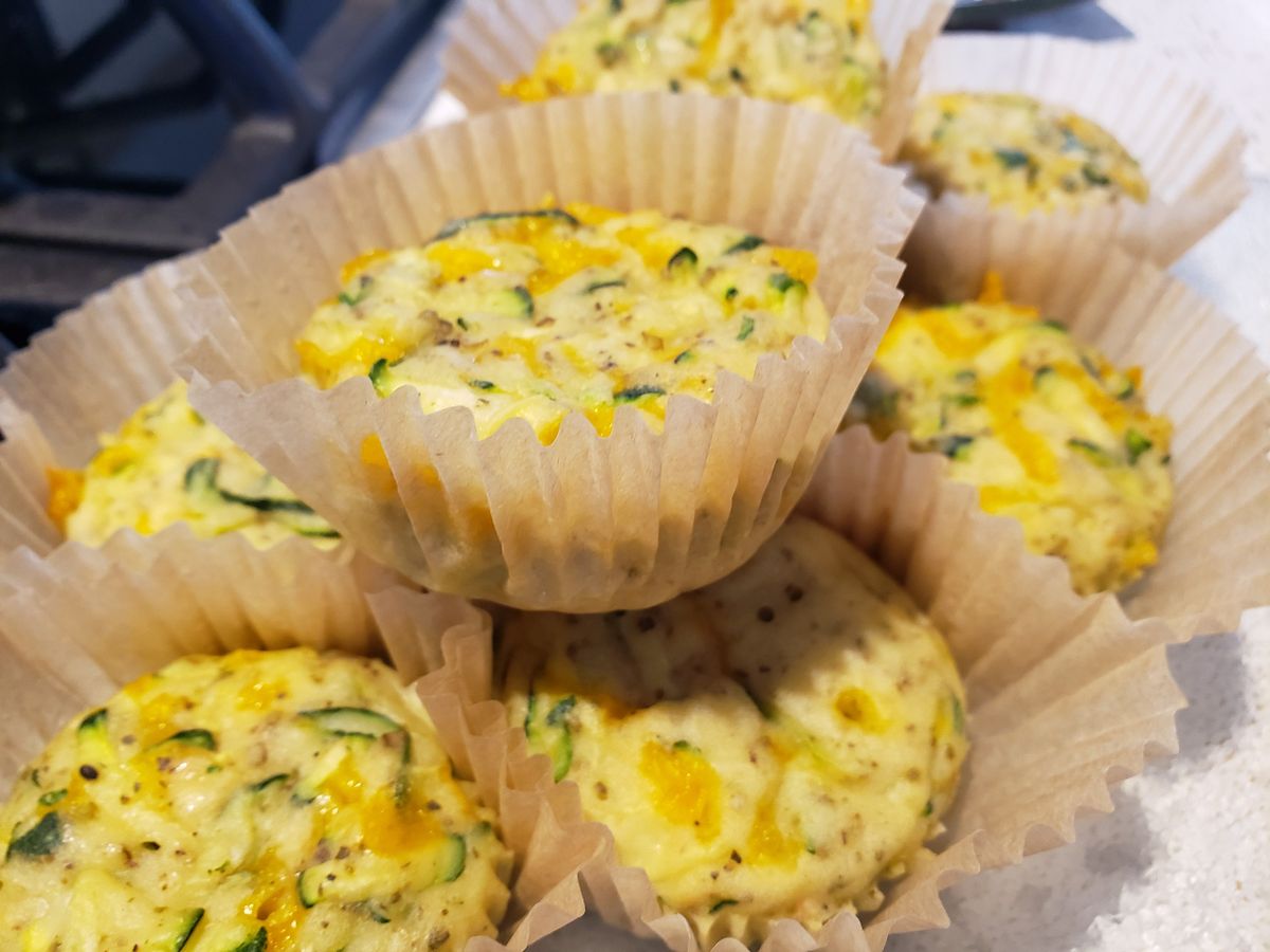 EASY ZUCCHINI PUFFS - Skinny Daily Recipes