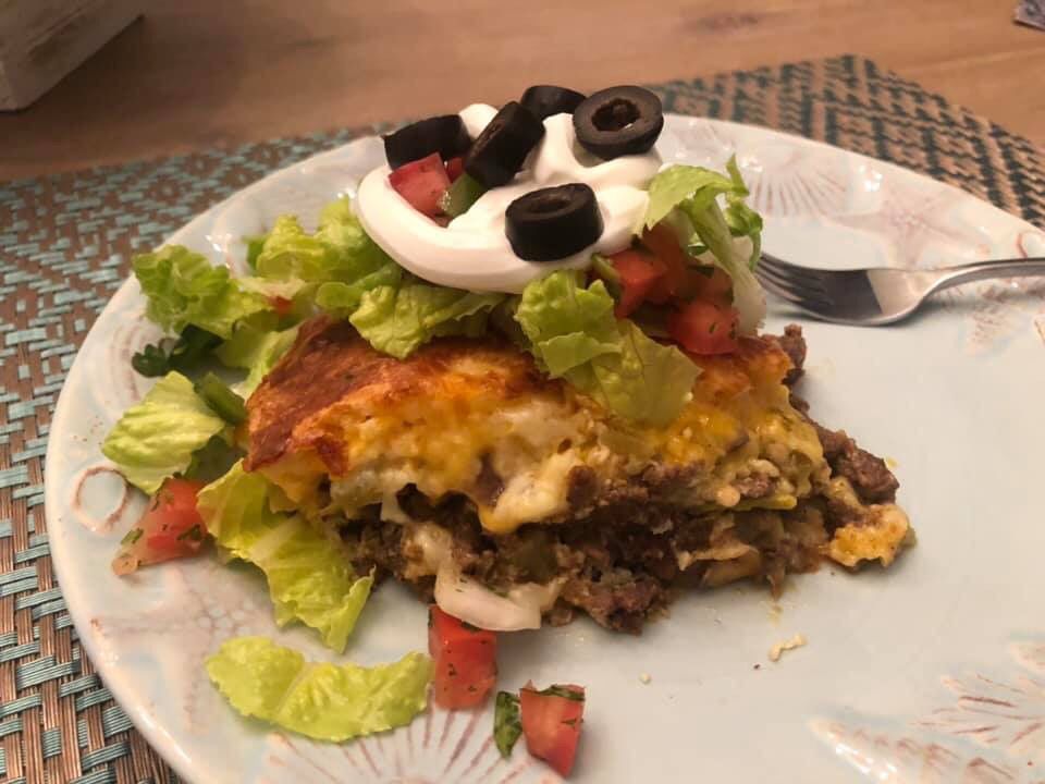 Impossible Taco Pie: Impossibly Easy, Impossibly Tasty - Skinny Daily ...